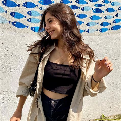 Celebridades Femeninas Oficial Helin Kandemir Vi Ha Esta Belleza En