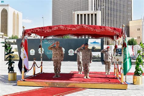جريدة الرياض المملكة تبحث سبل تعزيز التعاون الدفاعي والعسكري مع مصر