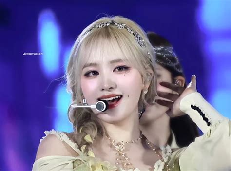 240106 Ive Liz 2024 Golden Disc Awards Kpopping
