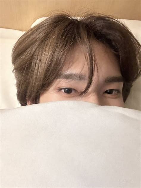 떠오르는 남친짤이라는 남돌 인스티즈instiz 이슈 카테고리