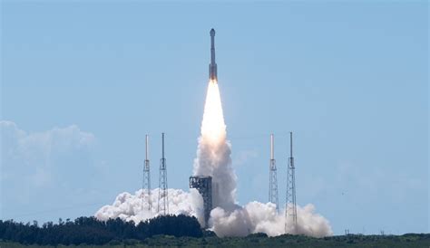 Nave Espacial Starliner Da Boeing Completa Lançamento Bem Sucedido