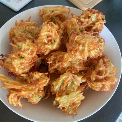 【炸土豆丝丸子的做法步骤图，怎么做好吃】豌豆麻麻的黑料下厨房