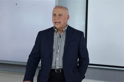 Dr Siamak Zadeh From Golden Gate University Us Conducts A