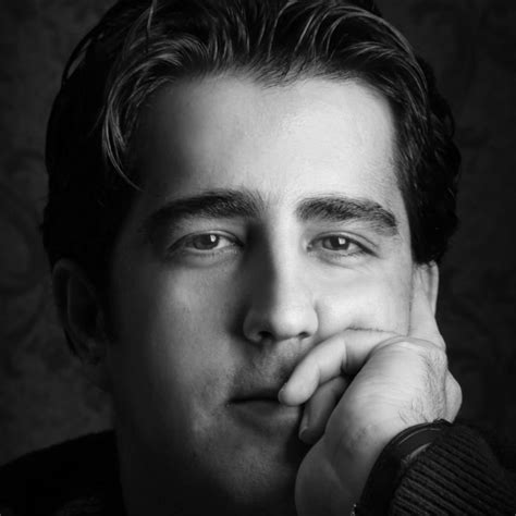 تیوال فرزام شکاری