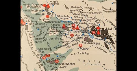 Pechakucha Presentation Բեկոր Փափազյան «Քոսոտ խաչը և այլ մանրատեղանուններ