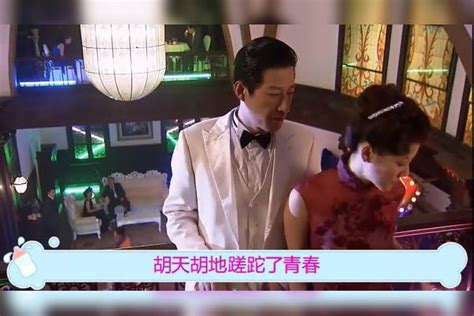 终于找到原唱版的《夜上海》，音乐一响就听出是留声机的味道