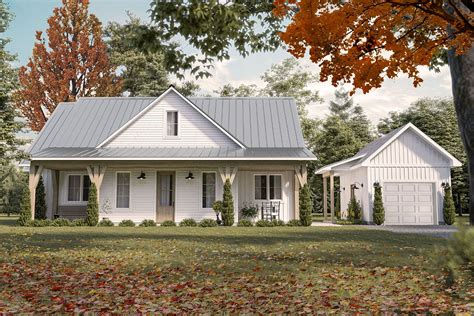 Single Story 3 Bedroom Modern Farmhouse With Split Bedroom House Plan