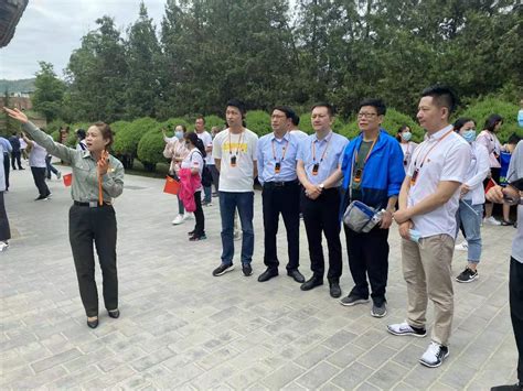 致敬百年与党同行世纪通党支部赴延安革命圣地开展党史学习活动