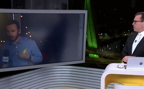 Repórter Da Globo é Surpreendido Sem Máscara E Foge De Entrada Ao Vivo