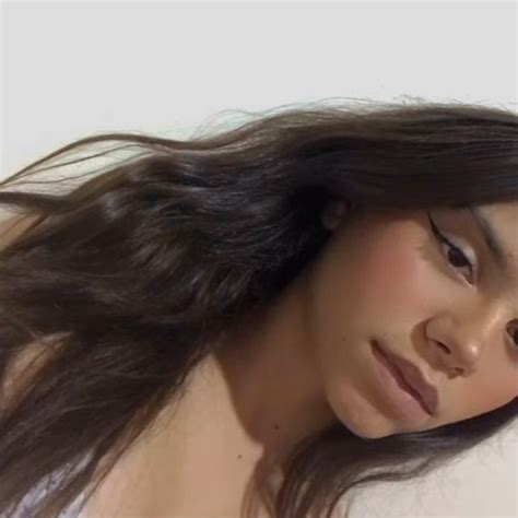 Larinha Lara Yjk Threads Say More