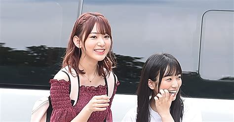 Hkt48 미야와키 사쿠라 야부키 나코 팬들 환호에 미소만발~ 프로듀스48 출근 포토엔hd