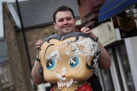 Stolen Betty Boop Statue Back At Forest Hall Sandwich Shop Five Years