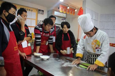 西安典秦陝西小吃培訓菠菜面的做法 每日頭條