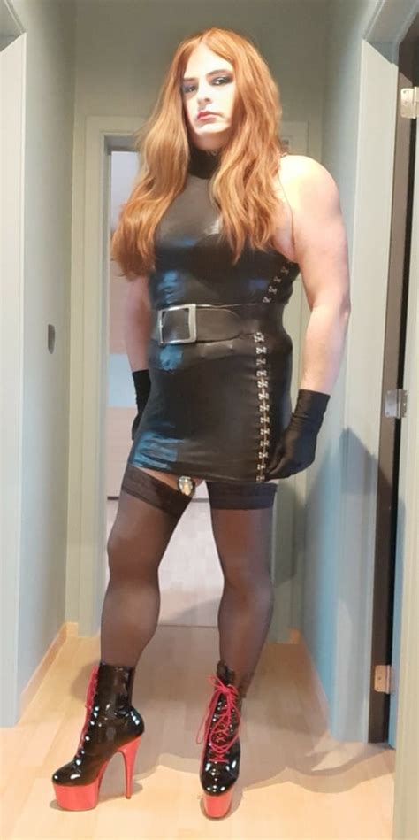 Latex Slut Pluged And Caged 11 Pics Xhamster
