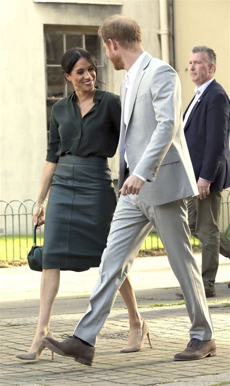 Tinuta Extravaganta De 5000 Euro Pentru Meghan Markle Nu Se Uita La