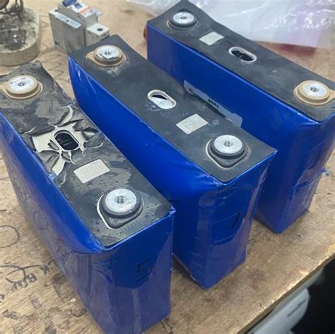 How Should I Dispose Of Lithium Batteries Safely