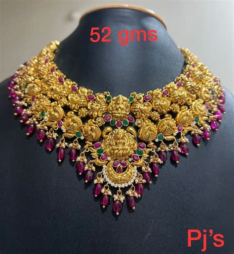 Pin By Shamili On Beads Jewellery Bridal Gold Jewellery Designs Gold Fashion Necklace Gold