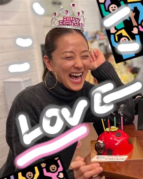 中越典子さんのインスタグラム写真 中越典子instagram「あけましておめでとうございます 遅いご挨拶ですが笑 昨年は沢山の