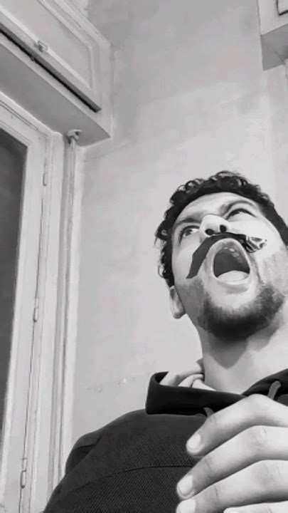 لما تقابل عيل في الشارع اليومين دول Youtube