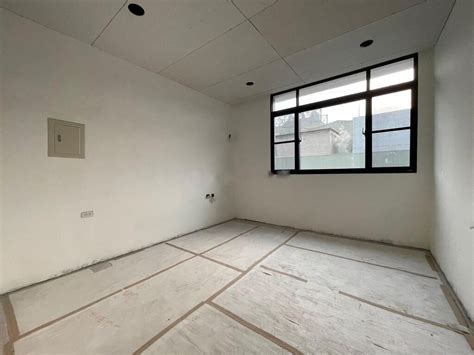 高雄市小港區山明路透天厝【小港醫院】餐旅大學翻新超美騎樓透天 房屋出售 樂屋網