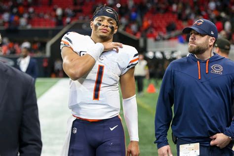 Bears Injury Update Qb Justin Fields Shoulder Day To Day