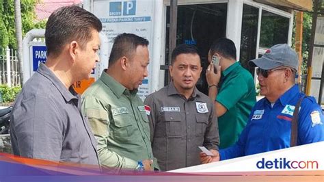 DPRD Palembang Sidak ke Parkiran Pasar 16 Ilir, Temukan 2 Karcis Beda Tarif