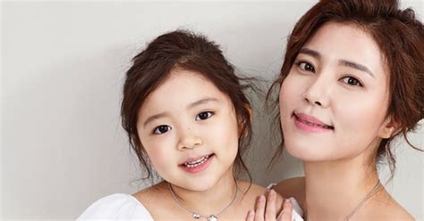 정시아 딸 서우와 순백의 드레스비주얼 모녀