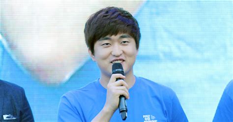 Sgwf 스타 리마스터 최종병기 이영호 가을 토스 송병구 꺾고 우승
