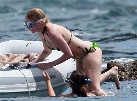 Naked Avril Lavigne Added 07192016 By Bot