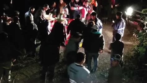 Cajamarca 25 Personas Pierden La Vida Tras Caída De Bus A Un Abismo De