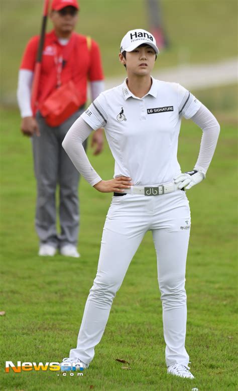 포토엔hd 박성현 ‘그린을 봐야지 손에 잡히는 뉴스 눈에 보이는 뉴스 뉴스엔