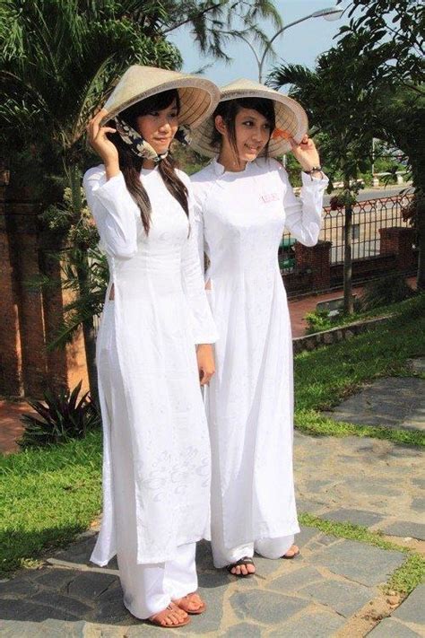 赏白衣奥黛越南女学生美丽纯洁的校服旗袍表妹别样风情 知乎