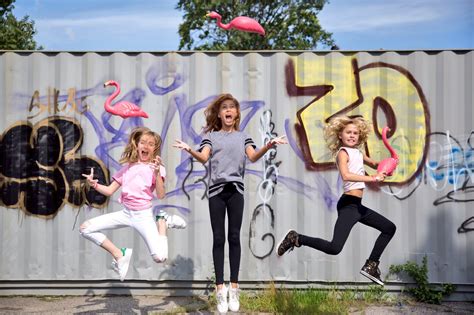 Ruby Rose Turner Nadia Turner And Lauren Orlando Ruladia Coisas