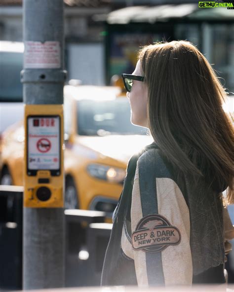 Nazlı Bulum Wiki Biography Age Gallery Spouse And More