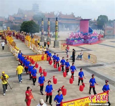两岸信众绵延数里迎湄洲妈祖：不仅是信仰 更是文化手机新浪网