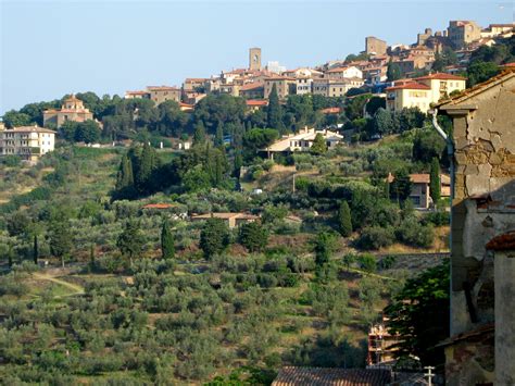 The Old Porch Swing: Cortona, Italy