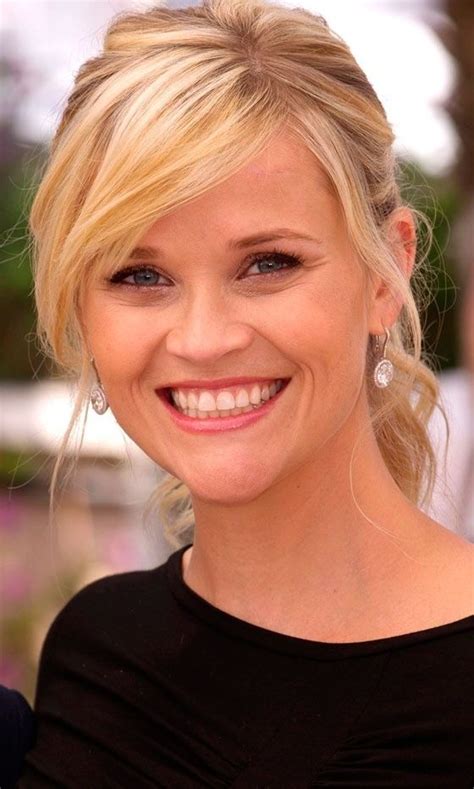 Reese Witherspoon Blonde Hair Blue Eyes Makeup Hair Styles Reese