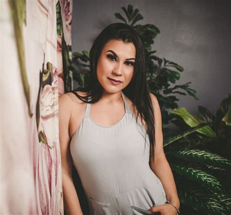 Raquel Raqi Flores On Linkedin Whatinspiresme Inspiration Networking Collaboration