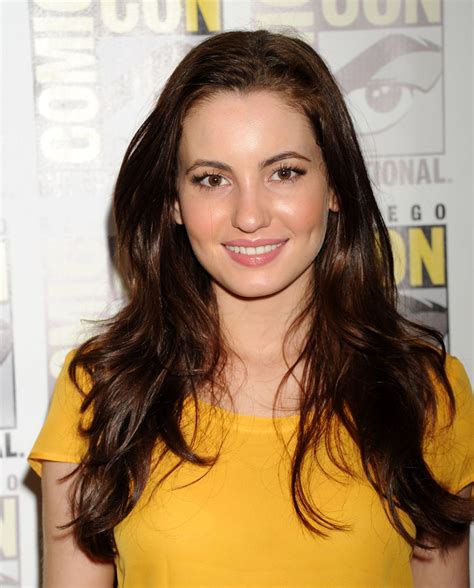 Ivana Baquero At The Shannara Chronicles Press Room At Comic Con