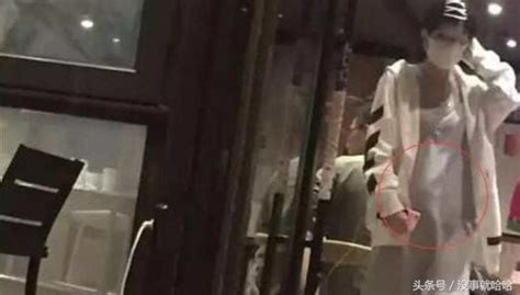 微博再次癱瘓！趙麗穎公佈戀情，網友直呼接受不了！ 每日頭條