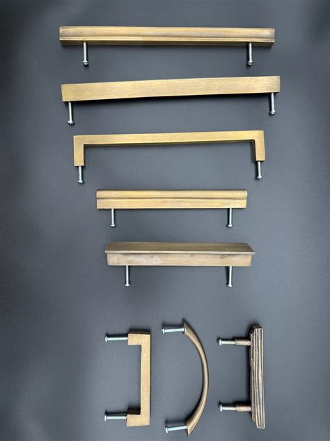 Square Door Pull 20cm Bronze Betty