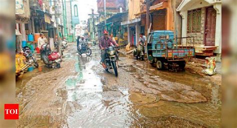Residents Threaten Protests If Ghmc Doesnt Fix Roads Hyderabad News