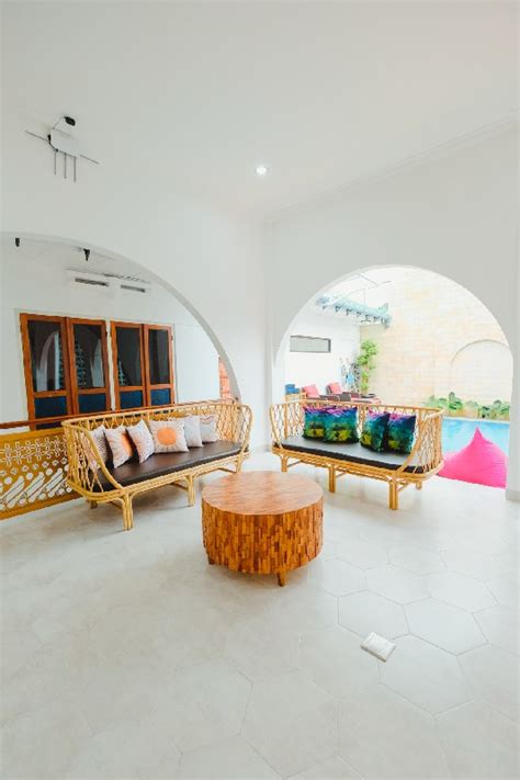 Homestay Jogja Untuk 25 Orang Di Villa Ruang Rindu Malioboro Ada Kolam