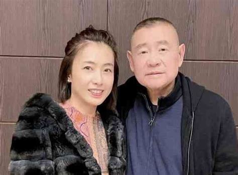 甘比从娱乐记者摇身一变成ceo，如今气质都变优雅，金钱养人刘銮雄