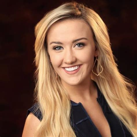 Olivia Headshot Tiger Belles