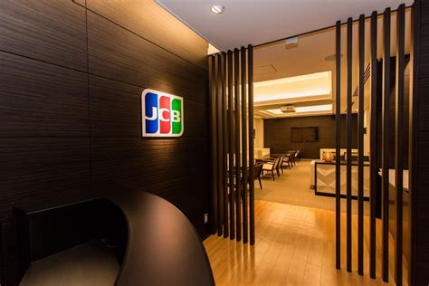 Kartu Kredit Baru Bca Jcb Black Apa Keunggulannya Pinterpoin