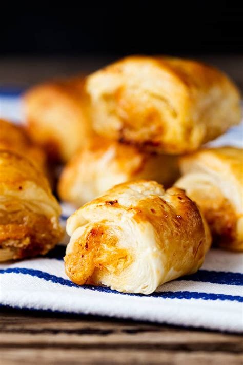 Vegetarian Sausage Rolls That Meat Eaters Love Too Nickys Kitchen