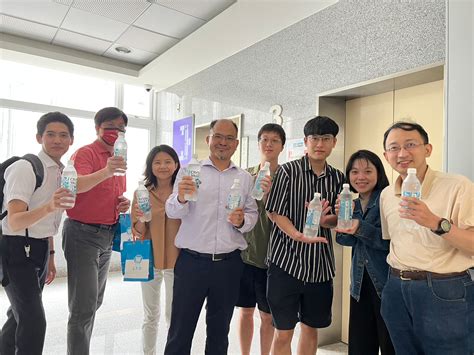 國立臺北大學法律學院 【活動分享｜秋話的祝福，國考！打氣！氣泡水！】