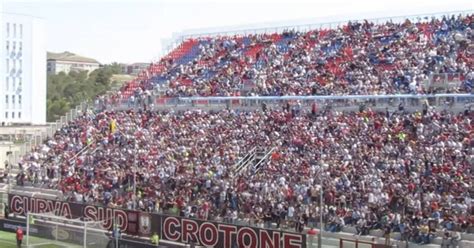 Crotone Campagna Abbonamenti Dopo Il 15 Agosto Prezzi Popolari E