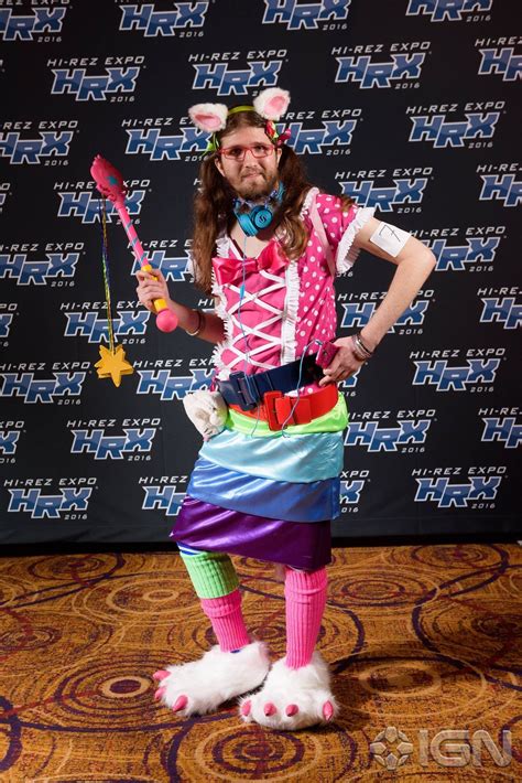 Slideshow Smite World Championship 2016 Cosplay Gallery